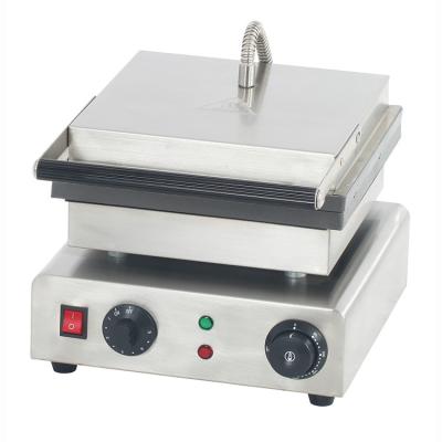 Cina Piatti elettrici per panini Waffle Maker con disegno a forma di pino in forma di grano intercambiabile in vendita