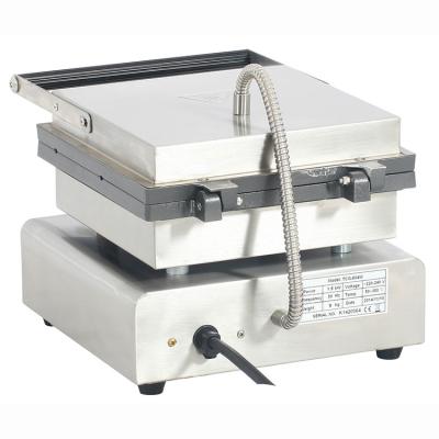 Cina Piatti elettrici per panini Waffle Maker con disegno a forma di pino in forma di grano intercambiabile in vendita