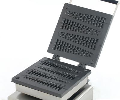 Cina Piatti elettrici per panini Waffle Maker con disegno a forma di pino in forma di grano intercambiabile in vendita