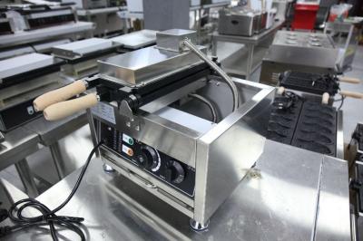 Cina Comodo produttore commerciale di taiyaki con pannello digitale e controllo della temperatura in vendita
