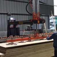 China PLC Servo Motor Automatic Wooden Board Warehouse Loading Unloading Equipment for sale
