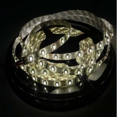 China LED Strip with Long Lifespan, Standard Warranty 3 Years and Eco-friendly, CE/RoHS Mark for sale