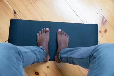 Cina Migliorare il sonno Ridurre l'infiammazione Dolore e ansia Permettere un sonno più profondo Terrazione Mat yoga in vendita