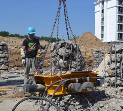 China 30MPa Max Crowd Pressure Concrete Pile Cutting Machine hydraulic concrete breaker300mm-1800mm for sale