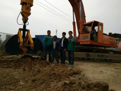 China Telescopic Arm Excavator Dipper Stick Foundation Drilling Tools with 19500mm Max Digging Depth KM180 for sale