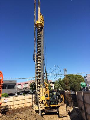 China Kleine Hydraulische Roterende Opstapelende Installatie met van de de Kruklijn van 78 m/min Hoofdsnelheid 125 kN.m-Torsie 15m het boren diepte Te koop