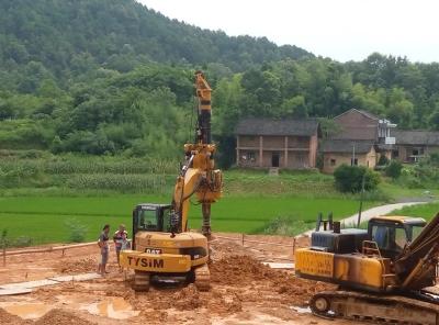 Cina impianto di perforazione della perforazione a rotazione da 28 m. con velocità KR80A di rotazione di giri/min. di coppie di torsione 8 - 30 di 80kN.m in vendita