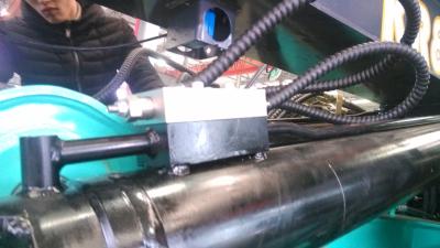 中国 150 KN.m 最大トルクの強力な杭打機、94.3トンの容量、50,000 kgの重量 販売のため