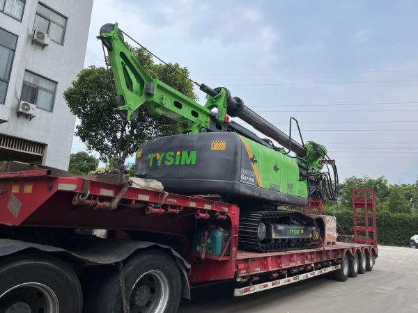 Impianto di perforazione d'accatastamento rotatorio KR60C del singolo trasporto del carico con CAT Chassis