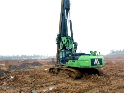 Chine Équipement d'entraînement de pile de Max Drilling Depth 68m, vitesse de rotation de la foreuse de forage 5~26 t/mn KR220C à vendre
