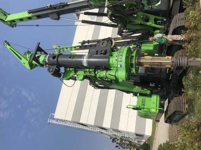 China Het hydraulische Roterende Opstapelen zich Boorrig winch pull 75kN 1100 Mm Te koop