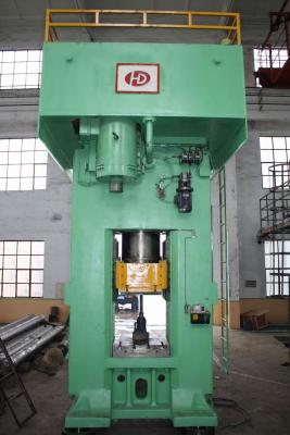Cina Macchina elettrica del torchio a vite di risparmio energetico con alta precisione 1000 tonnellate in vendita
