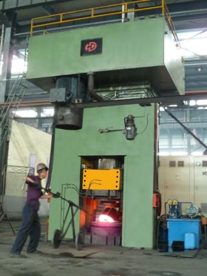 Cina torchio a vite elettrico 1600ton con alta precisione e risparmio energetico per i pezzi fucinati di precisione in vendita
