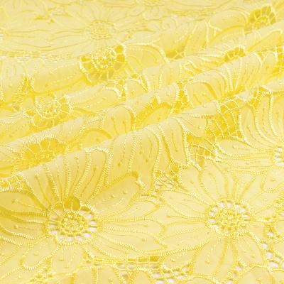 China Van de de Polyesterguipure van de melkzijde het Kantversiering 135Cm het Borduurwerkkant van de Breedtepolyester het In orde maken Te koop