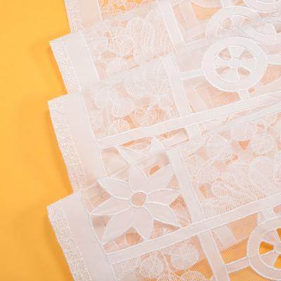 China Van de de Stoffen Franse Bloem van het polyester In water oplosbare Kant Chemische het Kantstof voor Kleding Te koop