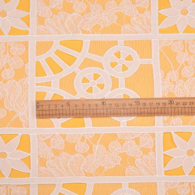 China Van de de Stoffen Franse Bloem van het polyester In water oplosbare Kant Chemische het Kantstof voor Kleding Te koop