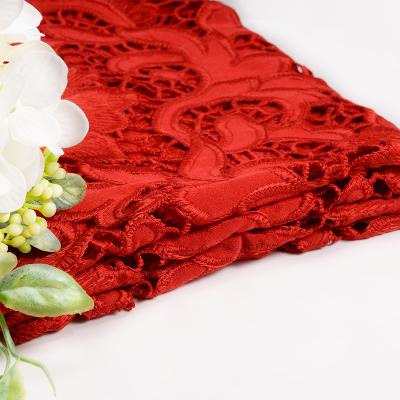 Cina 135CM 3d Fiori rossi ricamo Giupure Tessuto di pizzo per abbigliamento in vendita