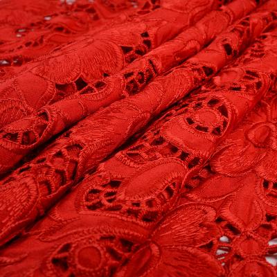 Cina 135CM 3d Fiori rossi ricamo Giupure Tessuto di pizzo per abbigliamento in vendita