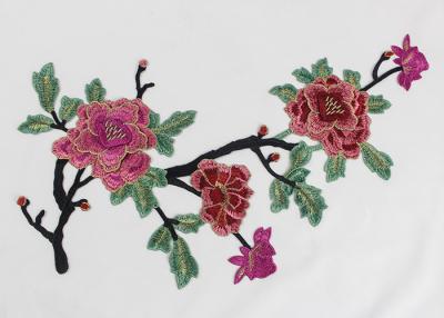 中国 水溶性のかぎ針編み3Dの衣服および服のための花によって刺繍されるアップリケ パッチ 販売のため