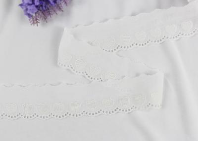 Cina Disposizione del pizzo ricamata bianco del cotone per il calzino della ragazza della primavera con il bordo smerlato in vendita
