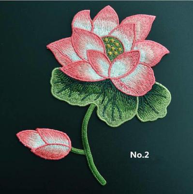 China Large Embroidered Flower Patches , Sew On Embroidered Appliques On Lace Fabric for sale