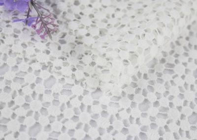 Cina Tessuto solubile in acqua di seta del pizzo del latte per le progettazioni nuziali del pizzo del cerchio di vestiti in vendita