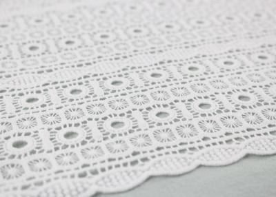中国 衣類のための刺繍されたギピールレースの水溶性のレースの綿の化学レースの生地 販売のため