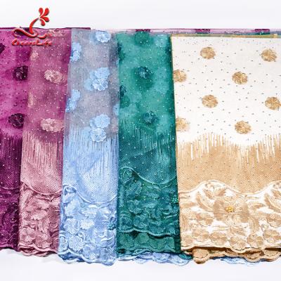 Cina Tessuto nuziale del pizzo di Tulle dello svizzero africano per il vestito da alte mode in vendita