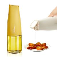 China Customizable No Drip Olive Oil Dispenser Bottle Gravity Automatically Open Close for sale