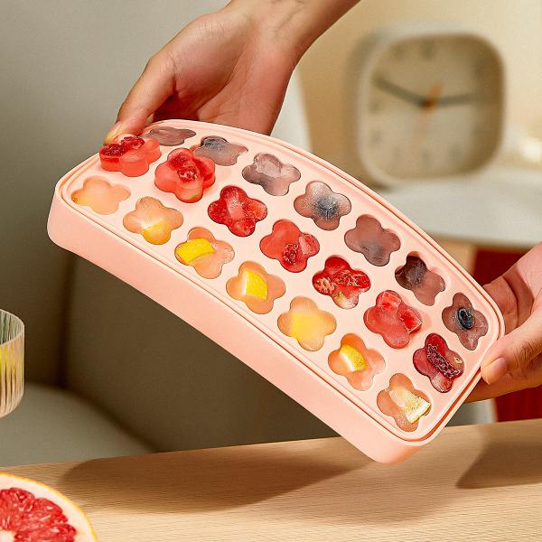 Quality Resuable Four Leaf Clover Personalized Silicone Ice Cube Mold 4 Colors for sale