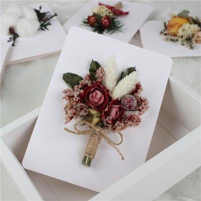 Cina Colore secco della carta dei fiori della decorazione di nozze bello multi per la celebrazione in vendita