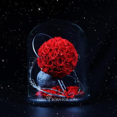Cina Fiori eterni in regalo romantico del pianeta del regalo della decorazione della decorazione domestica di lusso romantica di vetro di nozze in vendita