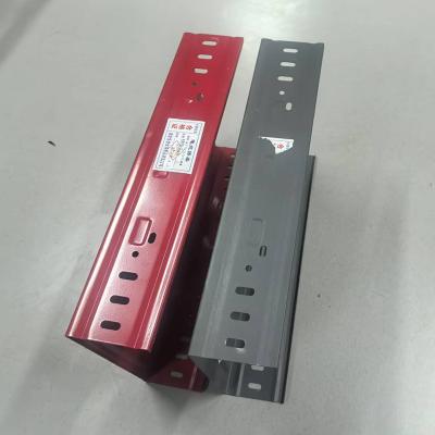 Cina Cable tray modellato resistente agli UV eccellente resistenza alla corrosione e gamma di temperature da -40°C a 120°C in vendita