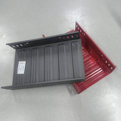 Cina Cable tray modellato resistente agli UV eccellente resistenza alla corrosione e gamma di temperature da -40°C a 120°C in vendita