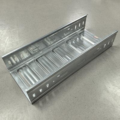 Cina Cable Tray per il montaggio a parete o per la sospensione Cable Tray per il cavo metallico industriale 100 mm - 1000 mm in vendita