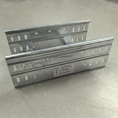 Cina Cable tray galvanizzato a caldo con design non infiammabile e capacità di carico pesante in vendita