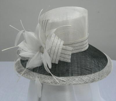 China Wedding Feather Trim Sinamay Ladies Hats White / Black With Topstitch Sinamay for sale