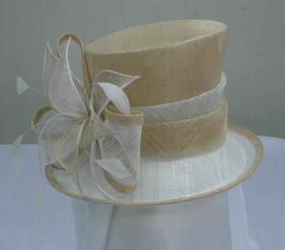 China Beige / Ivory Sinamay Ladies Hats Sinamay Leave Wedding With Bow & Feather Trim for sale