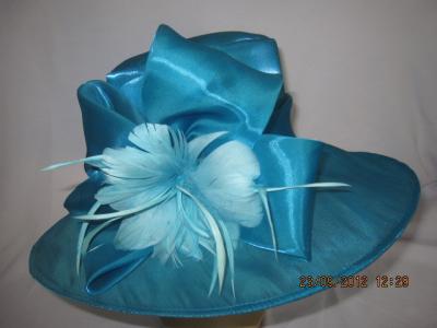 Cina Fiore della piuma, cappello elegante dell'organza delle signore con la fascia del raso per il partito, giorno normale in vendita