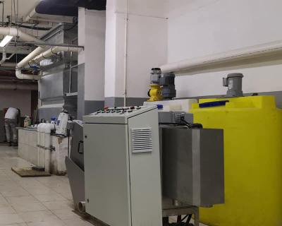 China Multiple Screw Sludge Dewatering Machine,  Multipal Screw Stack Dehaydrator for sale