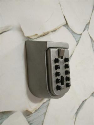 China 10 Push Button Combination Key Lock Box Remove Rust Free Personalized for sale