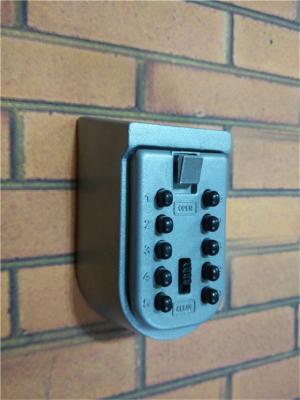 China Multi Key Lock Box Key Holder Zinc Alloy Frame , Metal Exterior Key Lock Box for sale