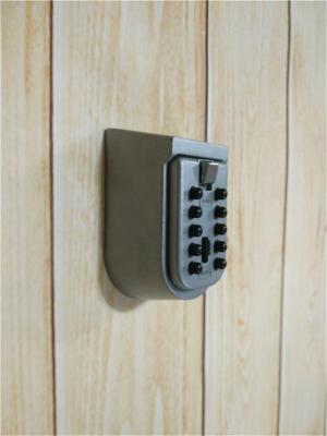 China Silver 10 Digit Zinc Alloy Push Button Key Lock Box 105*65*55 Mm for sale