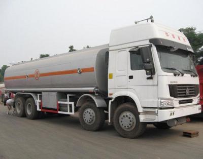 China SINOTRUK HOWO  8x4 OIL/WATER TANKER TRUCK for sale