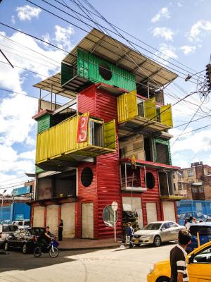 Cina Costruzione prefabbricata modulare del metraggio quadrato del container da 40 piedi con la base dell'acciaio della saldatura in vendita