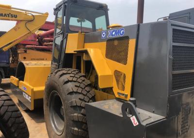 Cina La buona condizione ha utilizzato il rullo compressore di XCMG YZ18JC 18T con velocità di viaggio 0-8.5km/H in vendita