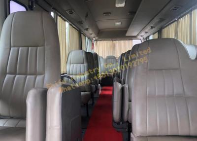 China TOYOTA 30 hete verkoop van de zetels de minibus gebruikte Toyota-van de het nieuwe gezichtsschool van de Onderlegger voor glazenbus de bus Hand1hz Motor Te koop