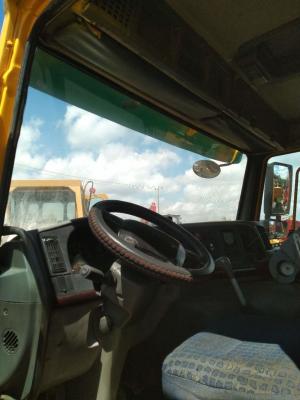 Cina Ingiallisca il trasporto utilizzato del grosso lavoro del trattore 375 dei camion HOWO 6x4 del trattore in vendita