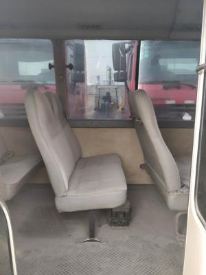 Cina Il sottobicchiere di lunghezza Buses7.50R16 Tiro 30 della seconda mano di Toyota dei 7 tester mette il motore a sedere 1HZ in vendita