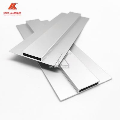中国 Custom Flat Extrusion Aluminium Alloy Profile Anodizing For Channels 2mm 販売のため
